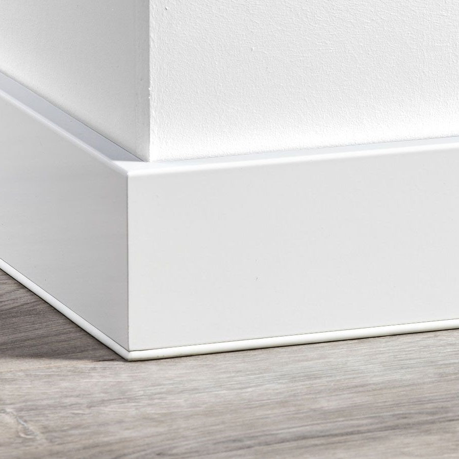 Plinthe moderne et élégante à réduction de bruit - 2400 mm - Pré-peint ...